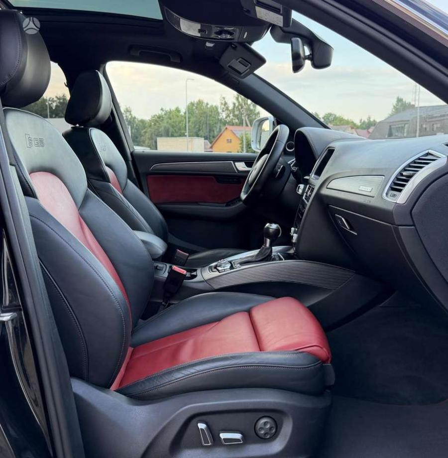 Black Audi SQ5 2015 in Raseiniai, with an engine capacity of 2.97 L and mileage of 210 thousand km for 15250 €, photo 17 on AUTOMOTO.COM.LV