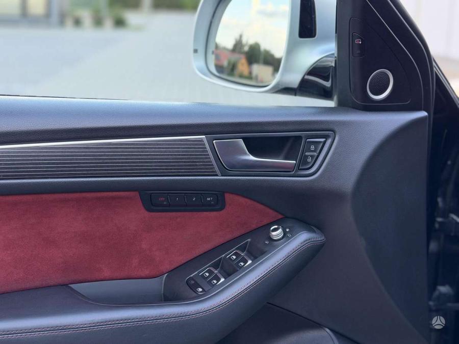 Black Audi SQ5 2015 in Raseiniai, with an engine capacity of 2.97 L and mileage of 210 thousand km for 15250 €, photo 23 on AUTOMOTO.COM.LV