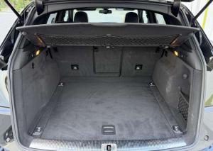 Black Audi SQ5 2015 in Raseiniai, with an engine capacity of 2.97 L and mileage of 210 thousand km for 15250 €, photo 26 on AUTOMOTO.COM.LV