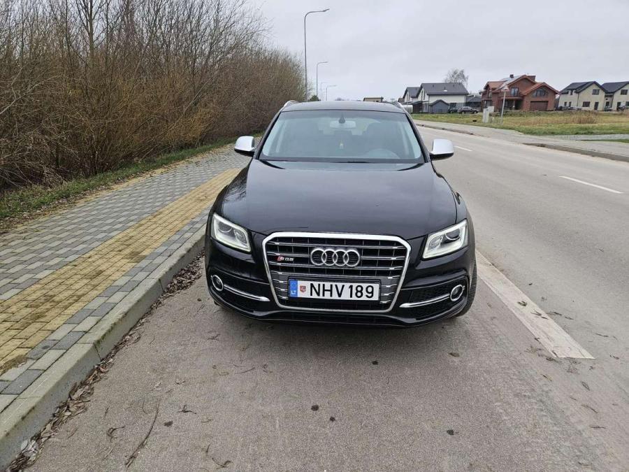Black Audi SQ5 2016 in Palanga, with an engine capacity of 3.00 L and mileage of 139 thousand km for 20900 €, photo 1 on AUTOMOTO.COM.LV