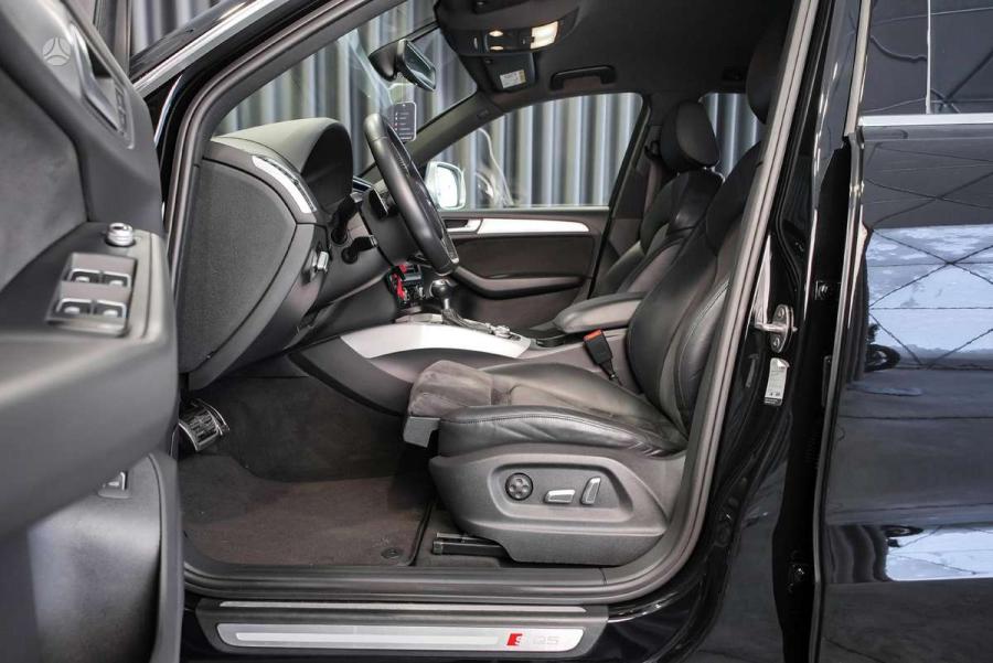 Melns Audi SQ5 2016 Marijampole, ar dzinēja tilpumu 2.97 L un nobraukumu 266 tūkst. km par 13650 €, foto 25 vietnē AUTOMOTO.COM.LV