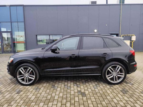 Black Audi SQ5 2016 in Siauliai, with an engine capacity of 3.00 L and mileage of 284 thousand km for 13000 €, photo 8 on AUTOMOTO.COM.LV