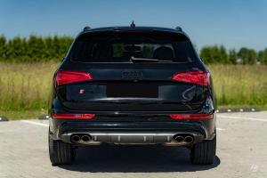 Black Audi SQ5 2016 in Klaipeda, with an engine capacity of 3.00 L and mileage of 229 thousand km for 14500 €, photo 12 on AUTOMOTO.COM.LV