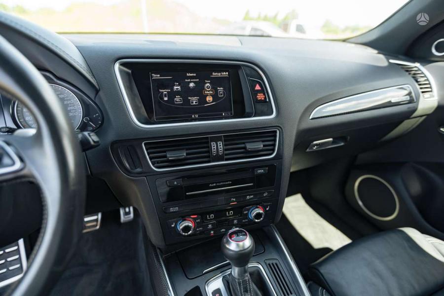 Black Audi SQ5 2016 in Klaipeda, with an engine capacity of 3.00 L and mileage of 229 thousand km for 14500 €, photo 25 on AUTOMOTO.COM.LV