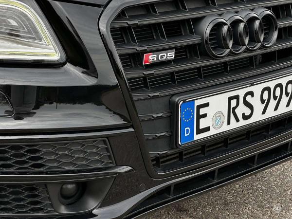 Melns Audi SQ5 2016 Viļņa, ar dzinēja tilpumu 2.97 L un nobraukumu 216 tūkst. km par 18550 €, foto 2 vietnē AUTOMOTO.COM.LV