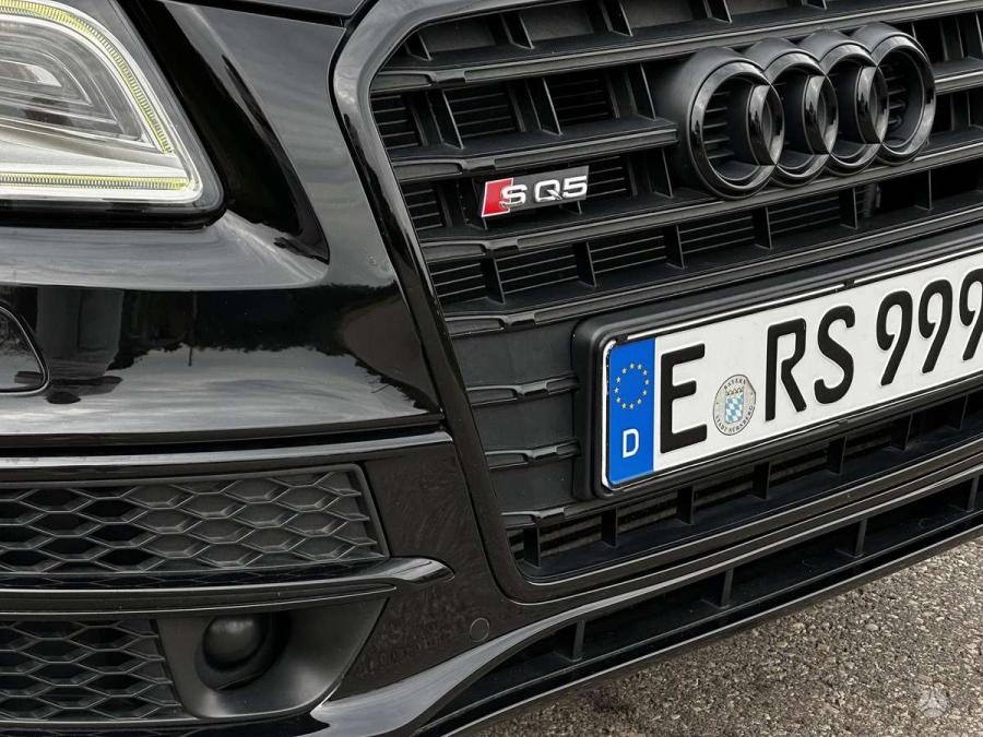 Black Audi SQ5 2016 in Vilnius, with an engine capacity of 2.97 L and mileage of 216 thousand km for 18550 €, photo 3 on AUTOMOTO.COM.LV
