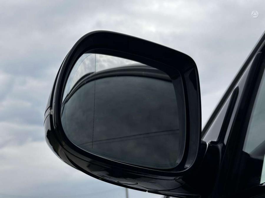 Black Audi SQ5 2016 in Vilnius, with an engine capacity of 2.97 L and mileage of 216 thousand km for 18550 €, photo 14 on AUTOMOTO.COM.LV