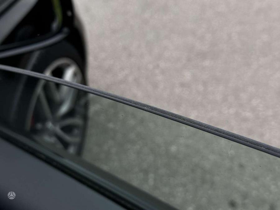 Black Audi SQ5 2016 in Vilnius, with an engine capacity of 2.97 L and mileage of 216 thousand km for 18550 €, photo 18 on AUTOMOTO.COM.LV