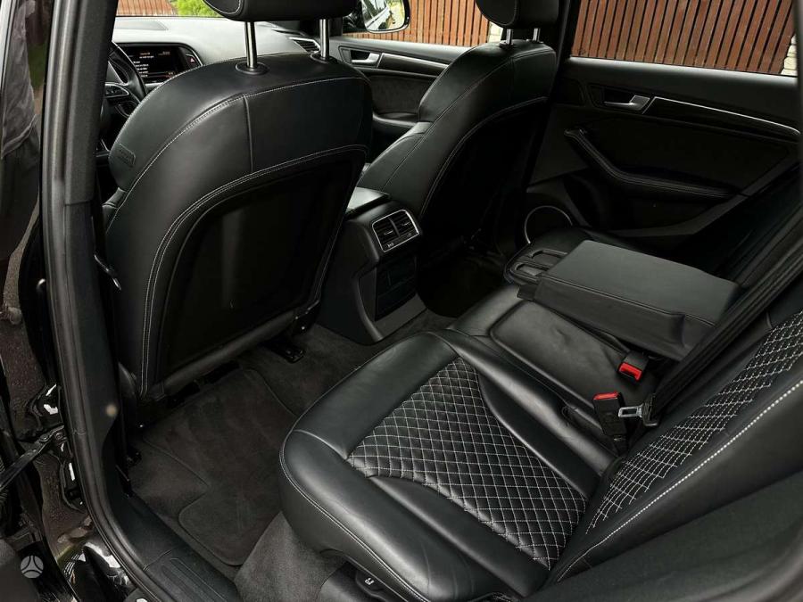 Black Audi SQ5 2016 in Vilnius, with an engine capacity of 2.97 L and mileage of 216 thousand km for 18550 €, photo 23 on AUTOMOTO.COM.LV