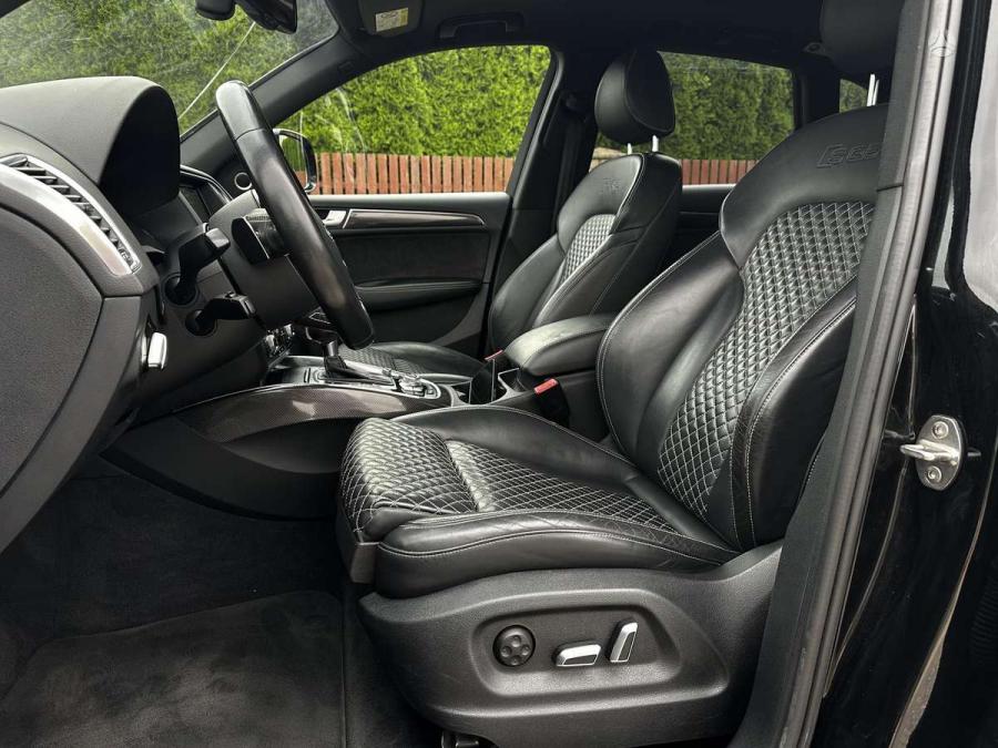 Black Audi SQ5 2016 in Vilnius, with an engine capacity of 2.97 L and mileage of 216 thousand km for 18550 €, photo 32 on AUTOMOTO.COM.LV