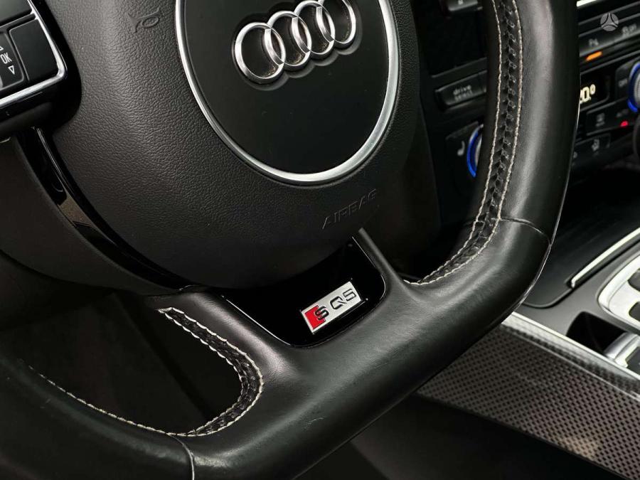 Black Audi SQ5 2016 in Vilnius, with an engine capacity of 2.97 L and mileage of 216 thousand km for 18550 €, photo 37 on AUTOMOTO.COM.LV