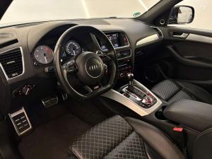 Black Audi SQ5 2016 in Marijampole, with an engine capacity of 2.97 L and mileage of 149 thousand km for 17999 €, photo 3 on AUTOMOTO.COM.LV