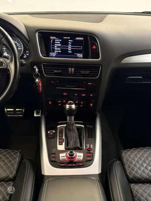 Black Audi SQ5 2016 in Marijampole, with an engine capacity of 2.97 L and mileage of 149 thousand km for 17999 €, photo 10 on AUTOMOTO.COM.LV
