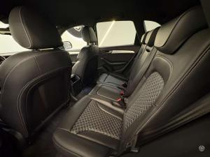 Black Audi SQ5 2016 in Marijampole, with an engine capacity of 2.97 L and mileage of 149 thousand km for 17999 €, photo 12 on AUTOMOTO.COM.LV