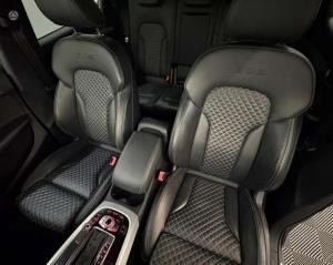 Black Audi SQ5 2016 in Marijampole, with an engine capacity of 2.97 L and mileage of 149 thousand km for 17999 €, photo 14 on AUTOMOTO.COM.LV