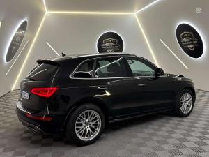 Black Audi SQ5 2016 in Marijampole, with an engine capacity of 2.97 L and mileage of 149 thousand km for 17999 €, photo 27 on AUTOMOTO.COM.LV