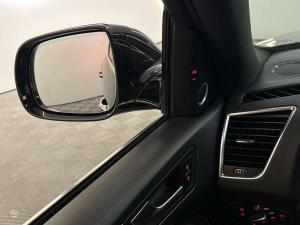 Black Audi SQ5 2016 in Marijampole, with an engine capacity of 2.97 L and mileage of 149 thousand km for 17999 €, photo 29 on AUTOMOTO.COM.LV