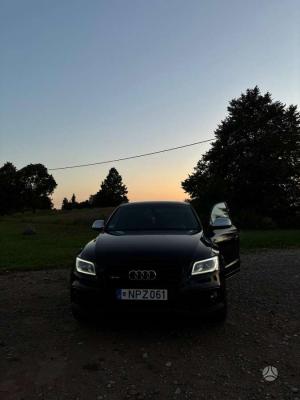 Black Audi SQ5 2017 in Radviliskis, with an engine capacity of 2.97 L and mileage of 306 thousand km for 13900 €, photo 3 on AUTOMOTO.COM.LV