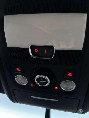 Black Audi SQ5 2017 in Radviliskis, with an engine capacity of 2.97 L and mileage of 306 thousand km for 13900 €, photo 7 on AUTOMOTO.COM.LV
