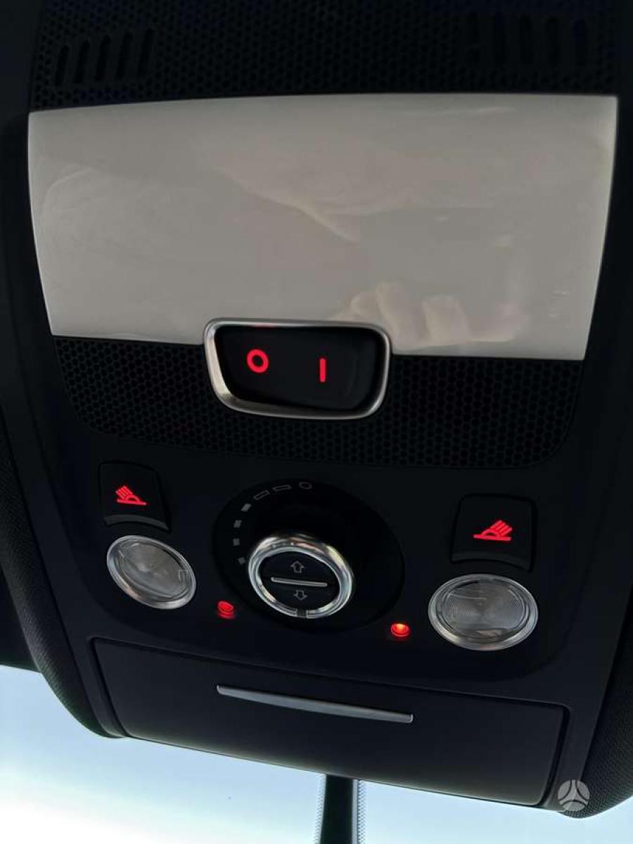 Black Audi SQ5 2017 in Radviliskis, with an engine capacity of 2.97 L and mileage of 306 thousand km for 13900 €, photo 7 on AUTOMOTO.COM.LV