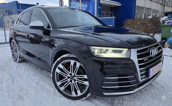 Black Audi SQ5 2018 in Kaunas, with an engine capacity of 3.00 L and mileage of 243 thousand km for 21500 €, photo 3 on AUTOMOTO.COM.LV