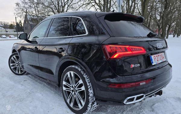 Black Audi SQ5 2018 in Kaunas, with an engine capacity of 3.00 L and mileage of 243 thousand km for 21500 €, photo 7 on AUTOMOTO.COM.LV