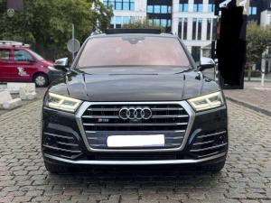 Black Audi SQ5 2018 in Vilnius, with an engine capacity of 3.00 L and mileage of 203 thousand km for 23999 €, photo 12 on AUTOMOTO.COM.LV