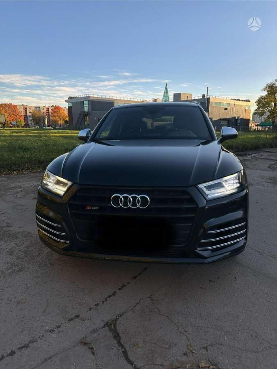 Black Audi SQ5 2018 in Siauliai, with an engine capacity of 3.00 L and mileage of 84 thousand km for 27400 €, photo 4 on AUTOMOTO.COM.LV