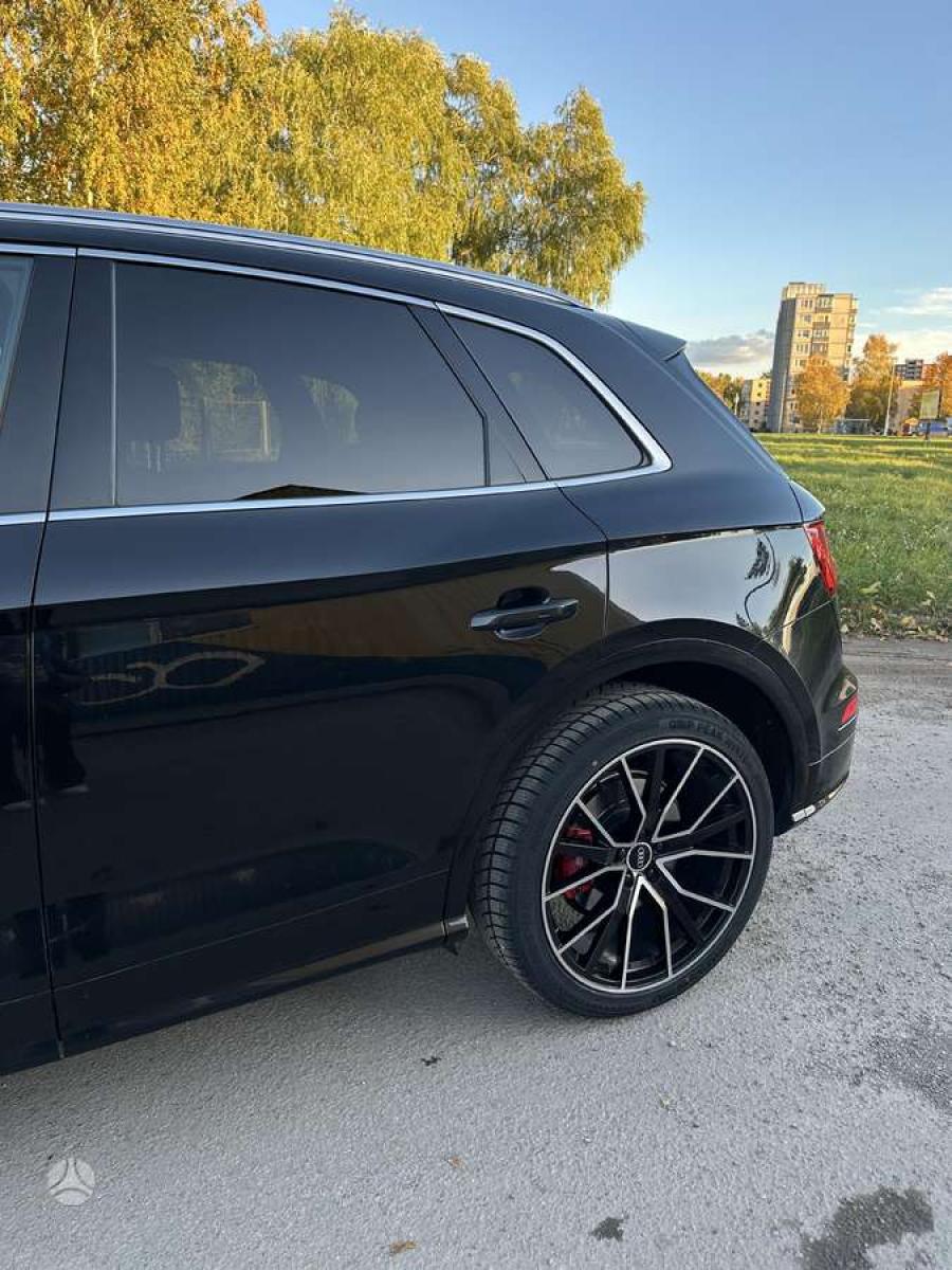 Black Audi SQ5 2018 in Siauliai, with an engine capacity of 3.00 L and mileage of 84 thousand km for 27400 €, photo 7 on AUTOMOTO.COM.LV