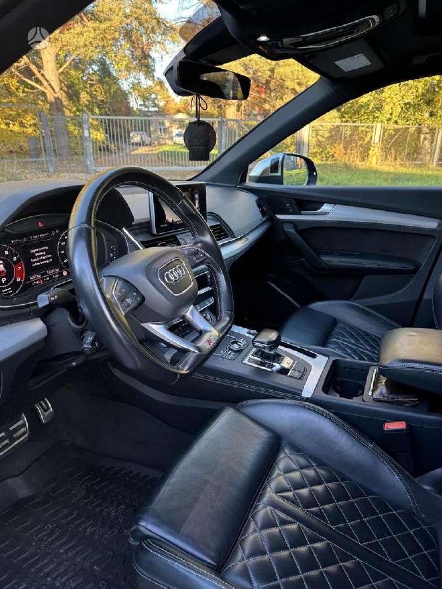 Black Audi SQ5 2018 in Siauliai, with an engine capacity of 3.00 L and mileage of 84 thousand km for 27400 €, photo 9 on AUTOMOTO.COM.LV