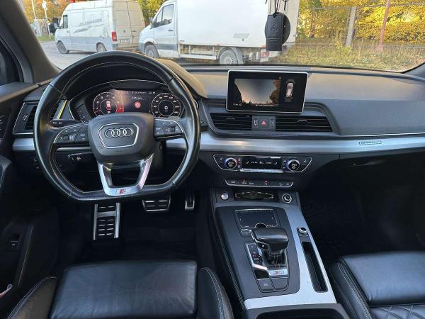 Black Audi SQ5 2018 in Siauliai, with an engine capacity of 3.00 L and mileage of 84 thousand km for 27400 €, photo 11 on AUTOMOTO.COM.LV
