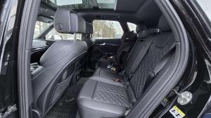 Black Audi SQ5 2018 in Kaunas, with an engine capacity of 3.00 L and mileage of 244 thousand km for 20500 €, photo 24 on AUTOMOTO.COM.LV