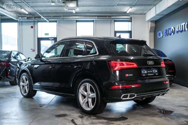 Black Audi SQ5 2018 in Marijampole, with an engine capacity of 3.00 L and mileage of 212 thousand km for 24450 €, photo 8 on AUTOMOTO.COM.LV