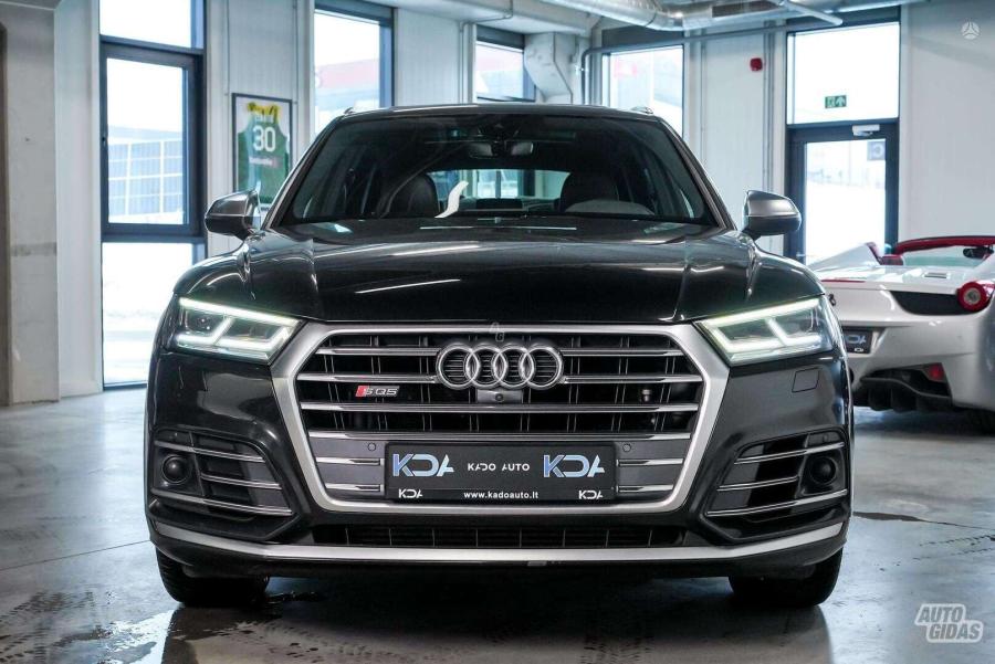Black Audi SQ5 2018 in Marijampole, with an engine capacity of 3.00 L and mileage of 212 thousand km for 23950 €, photo 5 on AUTOMOTO.COM.LV