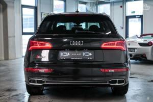 Black Audi SQ5 2018 in Marijampole, with an engine capacity of 3.00 L and mileage of 212 thousand km for 23950 €, photo 13 on AUTOMOTO.COM.LV