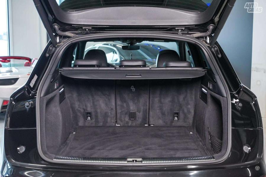 Black Audi SQ5 2018 in Marijampole, with an engine capacity of 3.00 L and mileage of 212 thousand km for 23950 €, photo 16 on AUTOMOTO.COM.LV