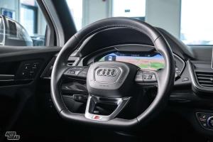 Black Audi SQ5 2018 in Marijampole, with an engine capacity of 3.00 L and mileage of 212 thousand km for 23950 €, photo 19 on AUTOMOTO.COM.LV