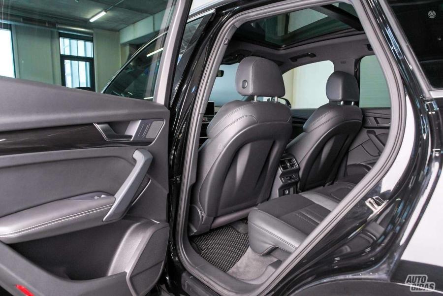 Black Audi SQ5 2018 in Marijampole, with an engine capacity of 3.00 L and mileage of 212 thousand km for 23950 €, photo 33 on AUTOMOTO.COM.LV