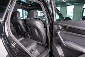 Black Audi SQ5 2018 in Marijampole, with an engine capacity of 3.00 L and mileage of 212 thousand km for 23950 €, photo 35 on AUTOMOTO.COM.LV
