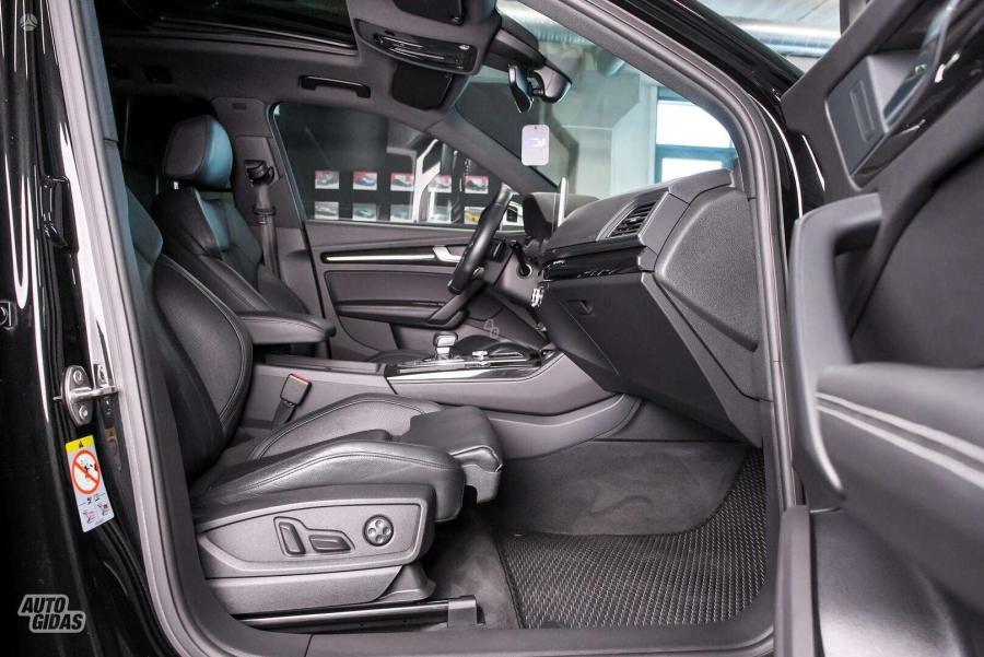 Black Audi SQ5 2018 in Marijampole, with an engine capacity of 3.00 L and mileage of 212 thousand km for 23950 €, photo 37 on AUTOMOTO.COM.LV