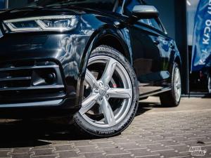 Black Audi SQ5 2018 in Kaunas, with an engine capacity of 3.00 L and mileage of 212 thousand km for 22450 €, photo 7 on AUTOMOTO.COM.LV