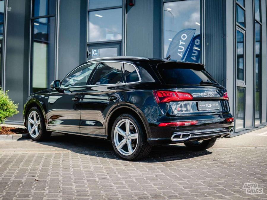 Black Audi SQ5 2018 in Kaunas, with an engine capacity of 3.00 L and mileage of 212 thousand km for 22450 €, photo 11 on AUTOMOTO.COM.LV