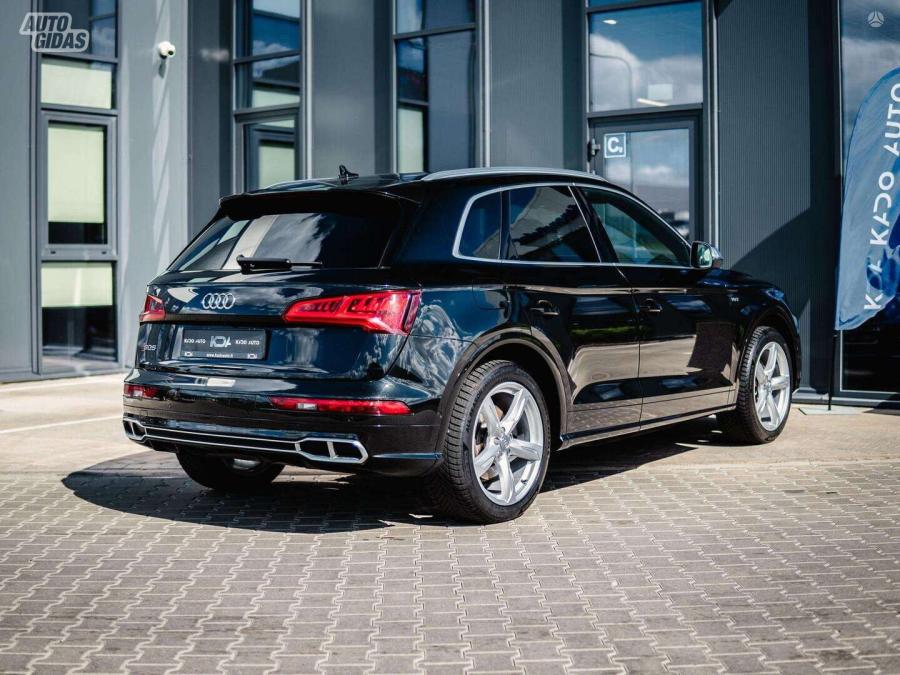 Black Audi SQ5 2018 in Kaunas, with an engine capacity of 3.00 L and mileage of 212 thousand km for 22450 €, photo 12 on AUTOMOTO.COM.LV