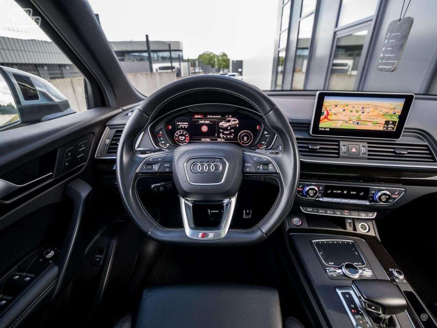 Black Audi SQ5 2018 in Kaunas, with an engine capacity of 3.00 L and mileage of 212 thousand km for 22450 €, photo 19 on AUTOMOTO.COM.LV