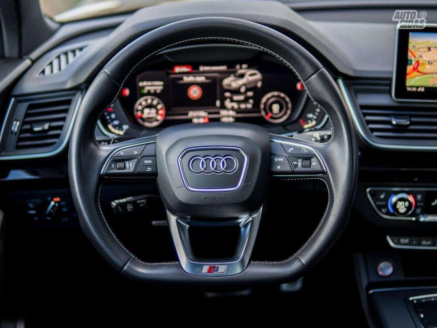 Black Audi SQ5 2018 in Kaunas, with an engine capacity of 3.00 L and mileage of 212 thousand km for 22450 €, photo 20 on AUTOMOTO.COM.LV