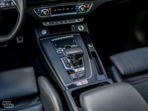 Black Audi SQ5 2018 in Kaunas, with an engine capacity of 3.00 L and mileage of 212 thousand km for 22450 €, photo 24 on AUTOMOTO.COM.LV
