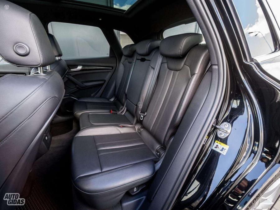 Black Audi SQ5 2018 in Kaunas, with an engine capacity of 3.00 L and mileage of 212 thousand km for 22450 €, photo 34 on AUTOMOTO.COM.LV