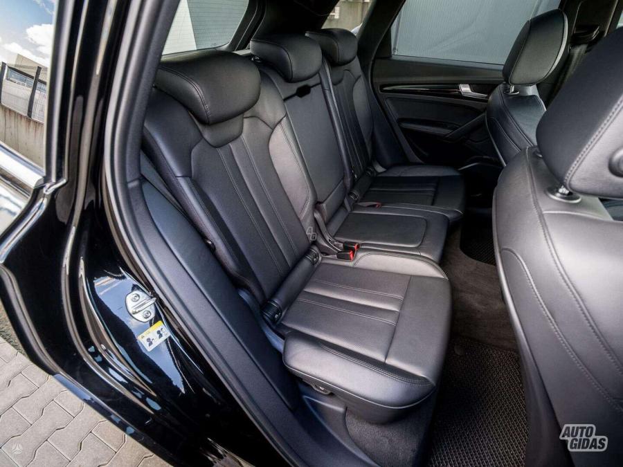 Black Audi SQ5 2018 in Kaunas, with an engine capacity of 3.00 L and mileage of 212 thousand km for 22450 €, photo 37 on AUTOMOTO.COM.LV