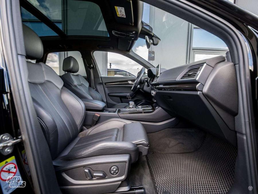 Black Audi SQ5 2018 in Kaunas, with an engine capacity of 3.00 L and mileage of 212 thousand km for 22450 €, photo 38 on AUTOMOTO.COM.LV