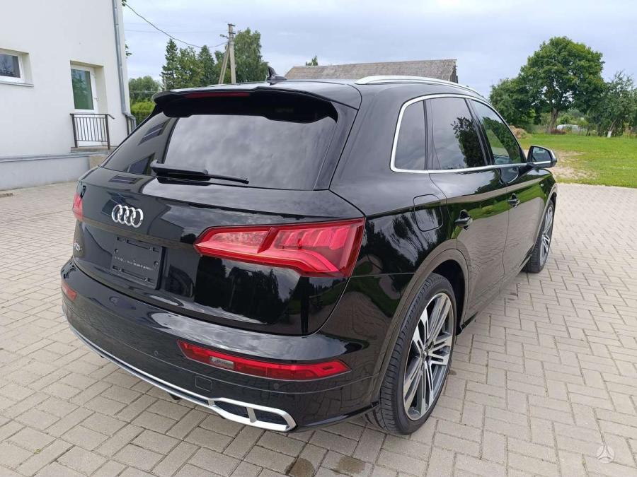Melns Audi SQ5 2018 Tauragė, ar dzinēja tilpumu 3.00 L un nobraukumu 129 tūkst. km par 25500 €, foto 5 vietnē AUTOMOTO.COM.LV